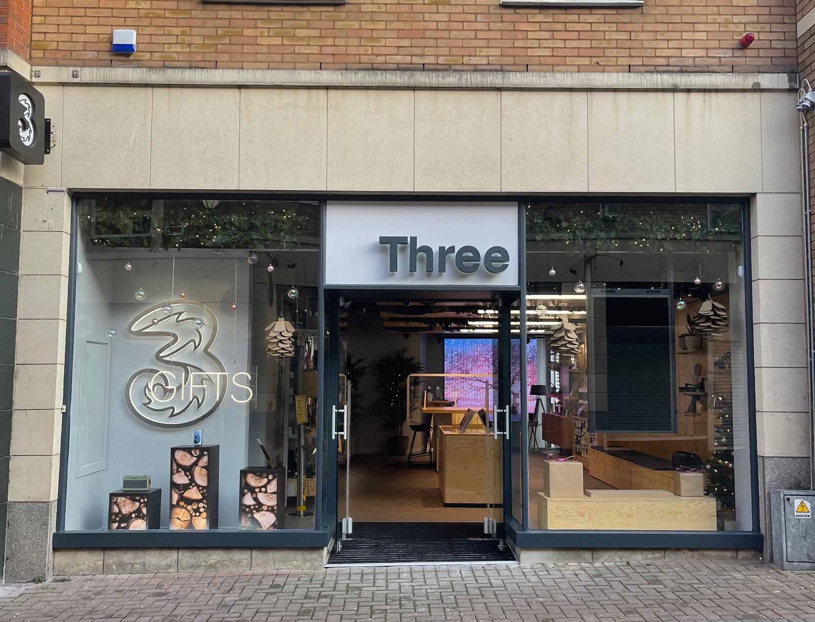 Three Store Cruises Street