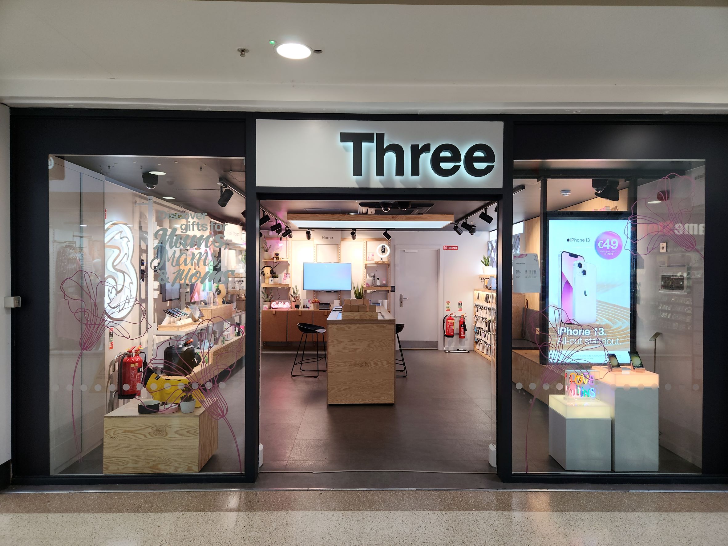 Three Store Wilton